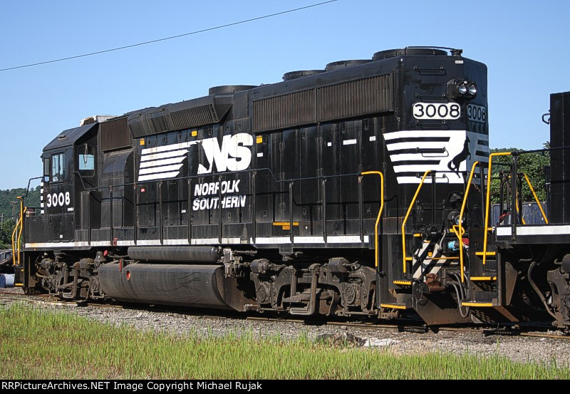 NS 3008
